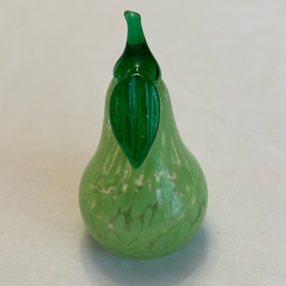 Kitchen | Murano Style Green Clear Crystal Pear Paperweight With Dark ...